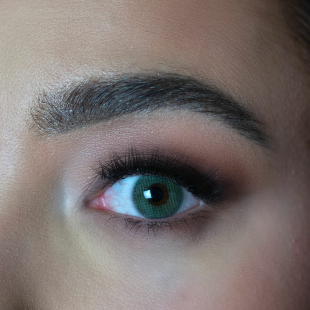 Ad Gray Gray - The Dezzy Factory